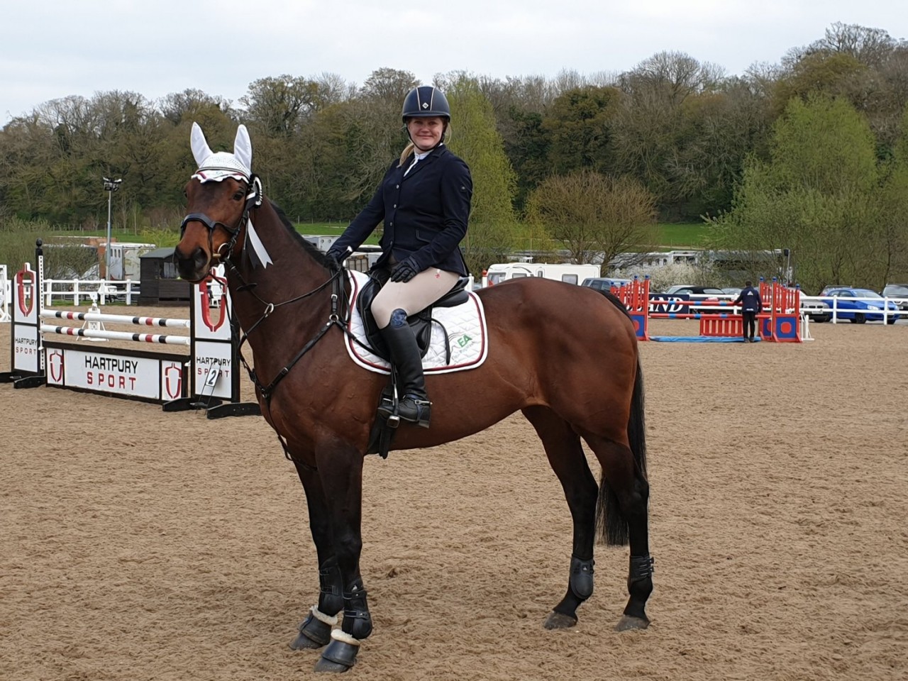 PC Amy Meecham wins the Blue Chip Championships! - Forces Equine World